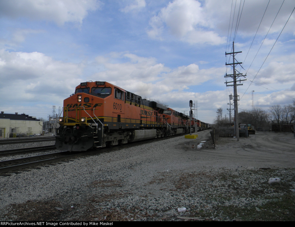 BNSF 6010
